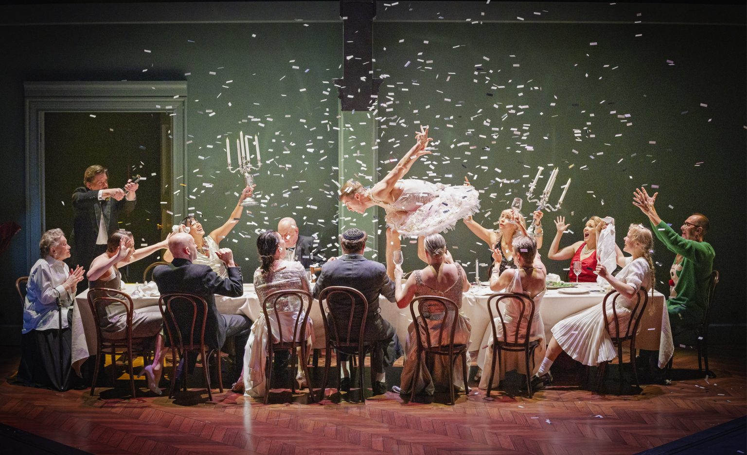 Onko tämä ensi-iltansa saanut teos teatteritaiteen yksi merkittävistä ...